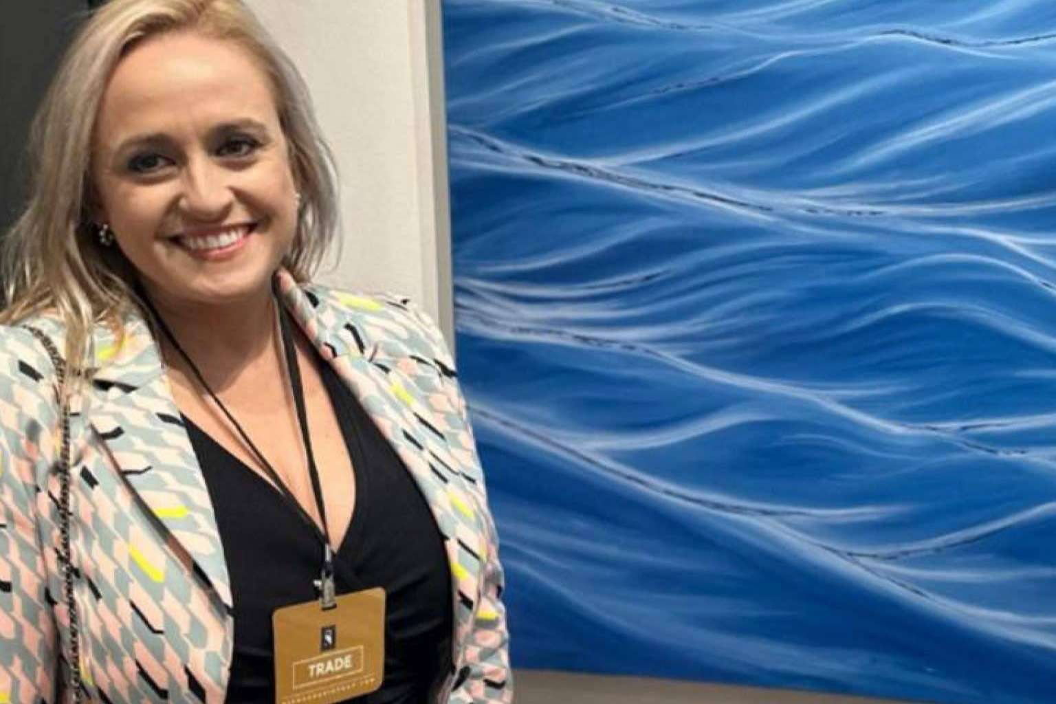 Carmen Ferrando presenta un conjunto colecciones de ‘ventanas al mar’