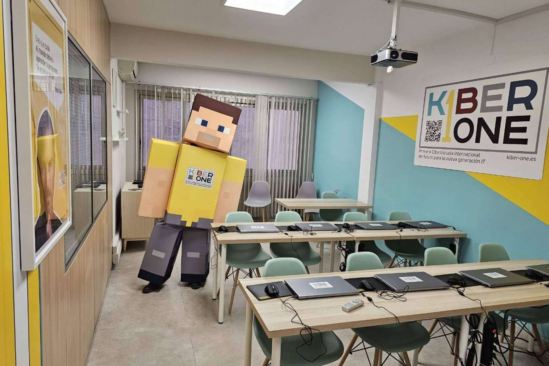 KIBERone, la primera ciberescuela para niños reconocida por la ONU y la UNESCO, ¡ahora está ...