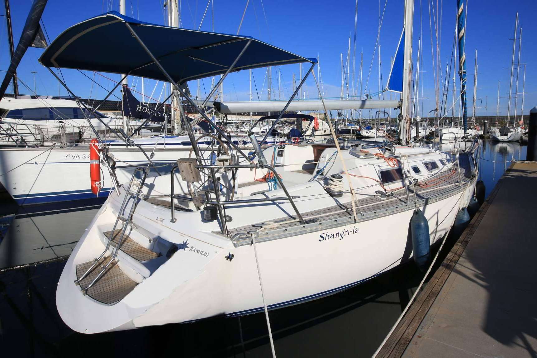 Paseos en Velero ofrece la posibilidad de recorrer la costa valenciana ...
