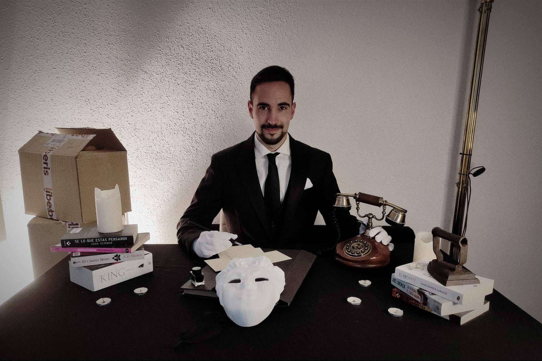 Alex Suárez Rosàs publica ‘Crímenes Mitológicos. La leyenda de Caronte’