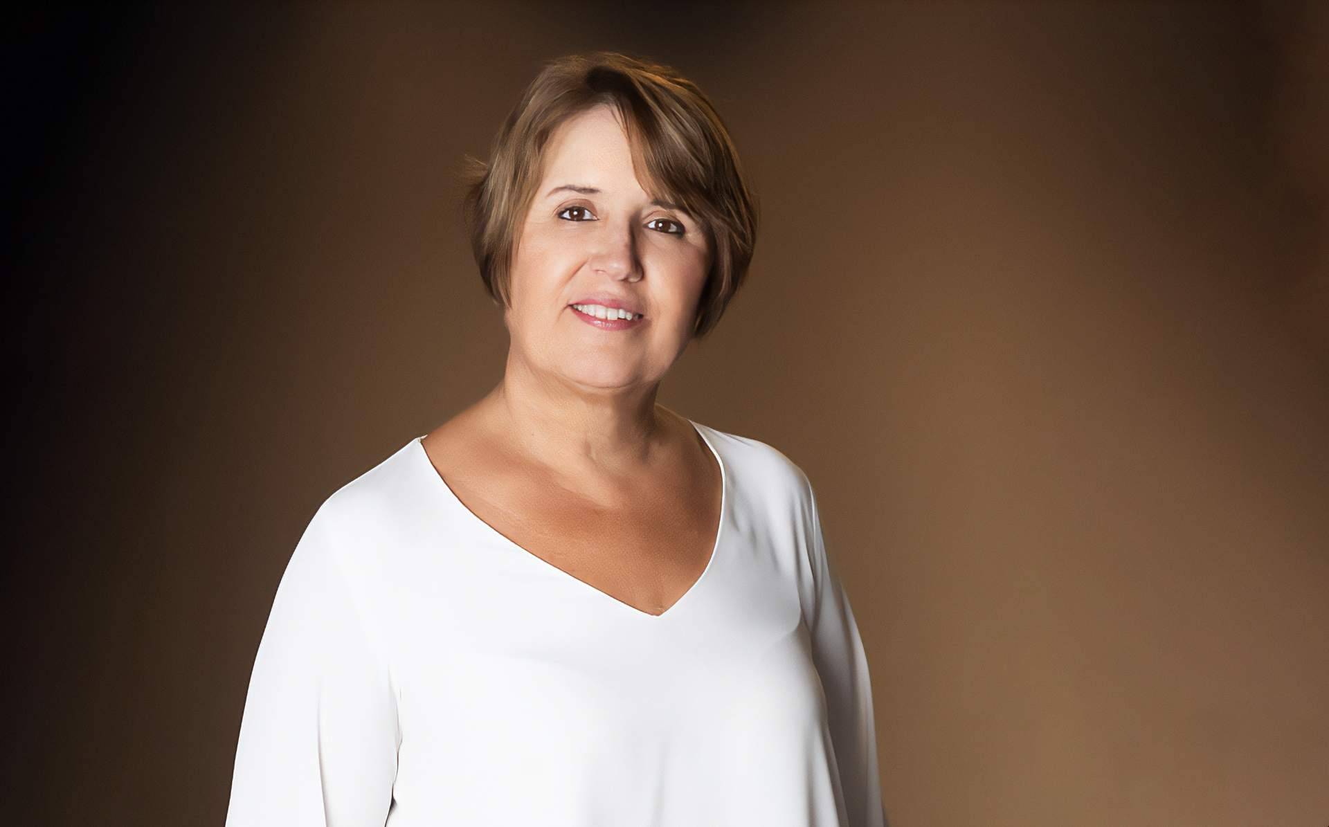 Descubriendo el tesoro interior; Antonia Fernández Barba presenta su ...